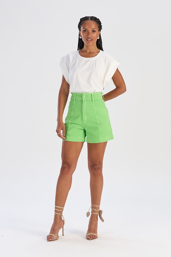 SHORT CINTURA ALTA VERDE FLÚOR - SHORT CINTURA ALTA VERDE FLÚOR - L'Accord