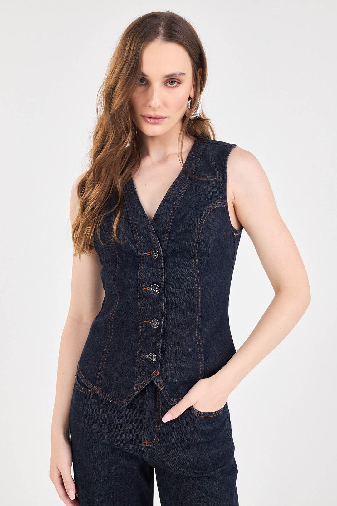COLETE JEANS ALFAIATARIA DENIM ESCURO - COLETE JEANS ALFAIATARIA DENIM ...