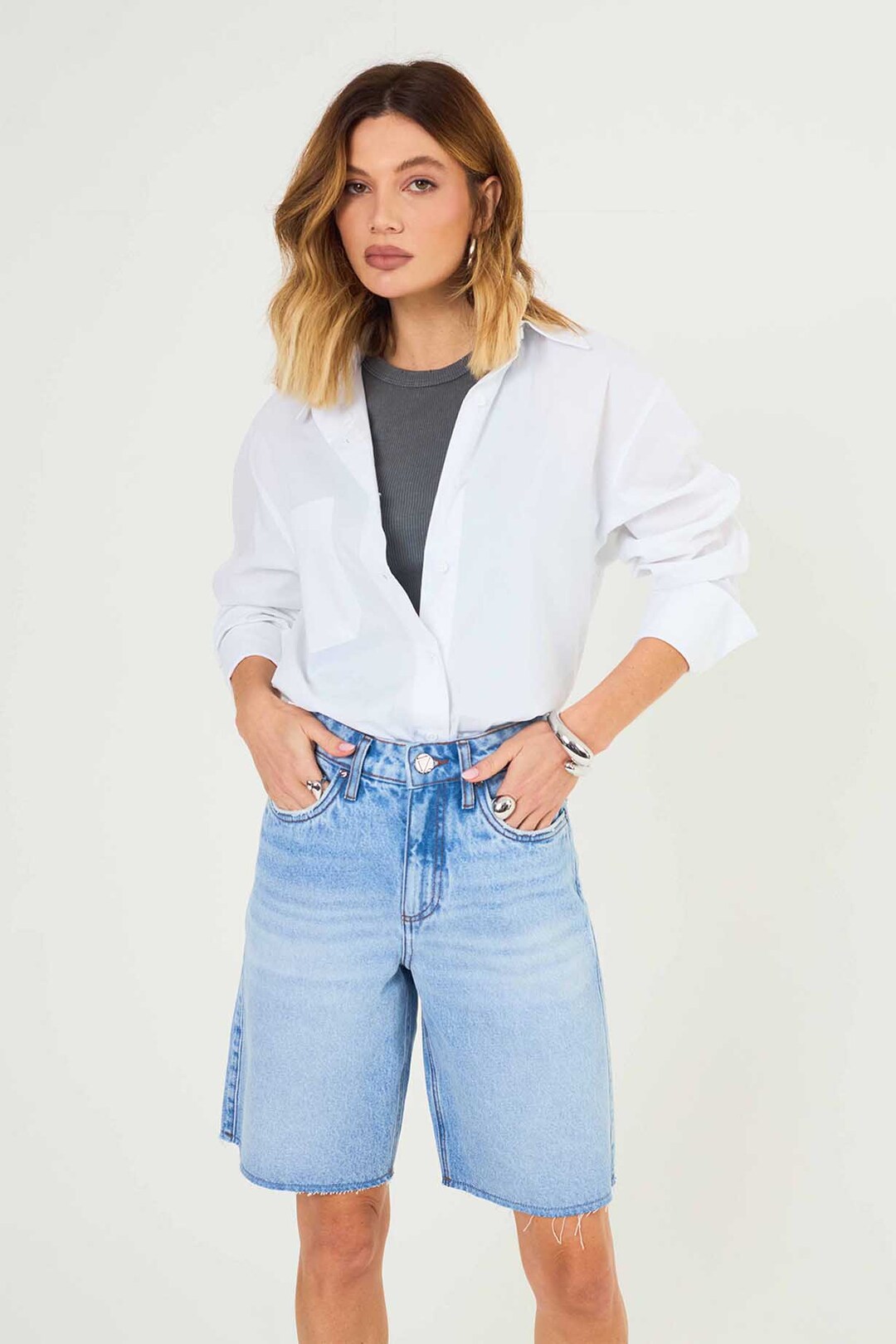 BERMUDA JEANS DENIM CLARO - BERMUDA JEANS DENIM CLARO - L'Accord